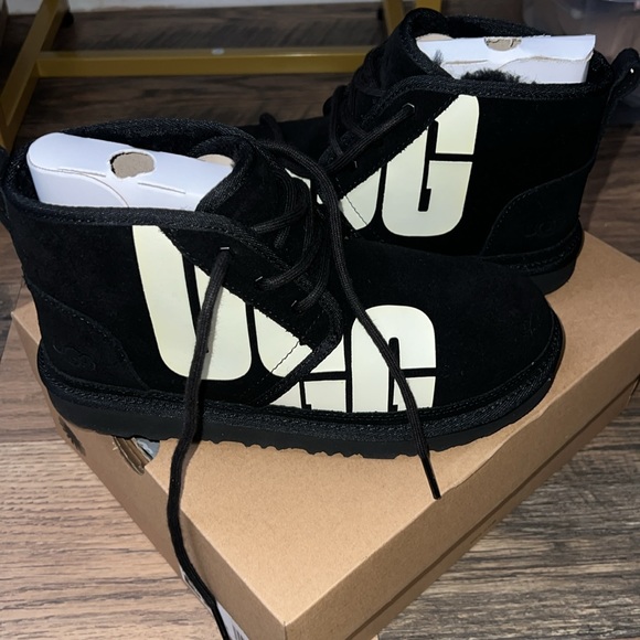 UGG | Shoes | Nwt In Box Black Uggs Kids Size 5 | Poshmark